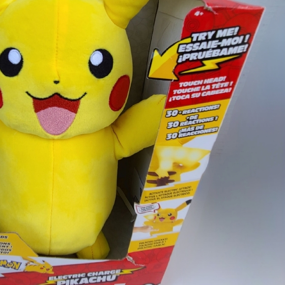 Pokémon Jazwares | Toys | Pokemon Electric Charge Pikachu Toy Lights ...